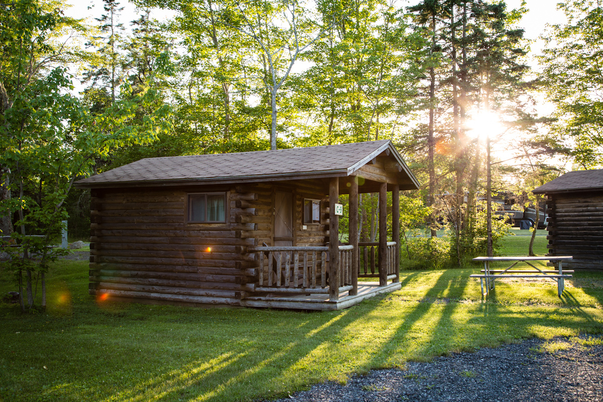 Summer Cabin Fun | Petite Retreater