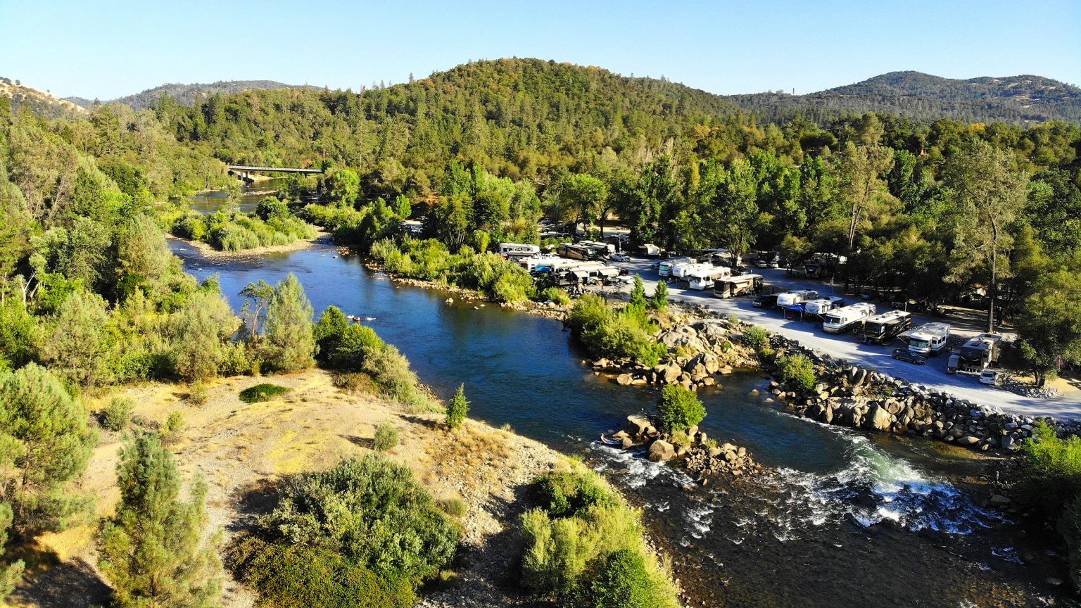 Stay Cool With These Great Water Retreats | Petite Retreater